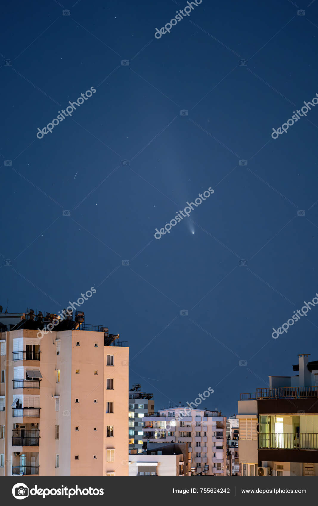Comet 2023 Tsuchinshan Atlas Visible Just Sunset — Stock Photo ...