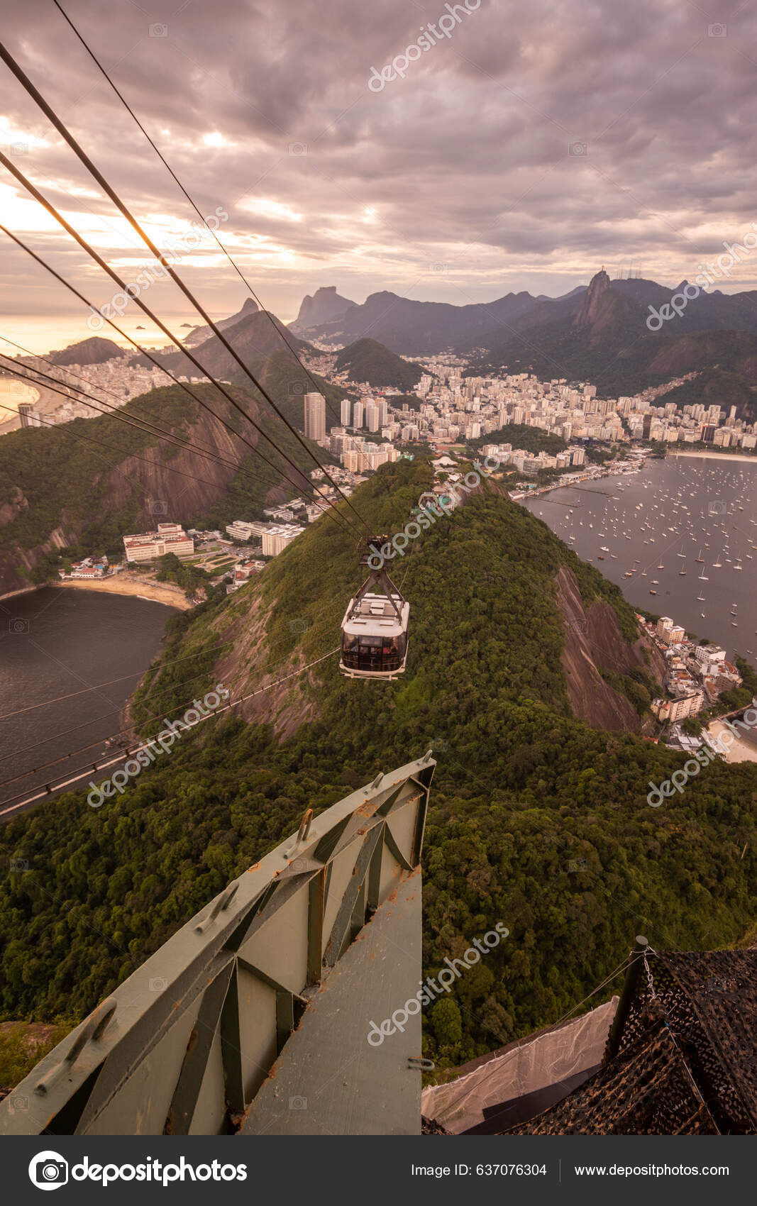 Beautiful View Cable Car Ocean City Sugar Loaf Mountain Rio — Stock ...