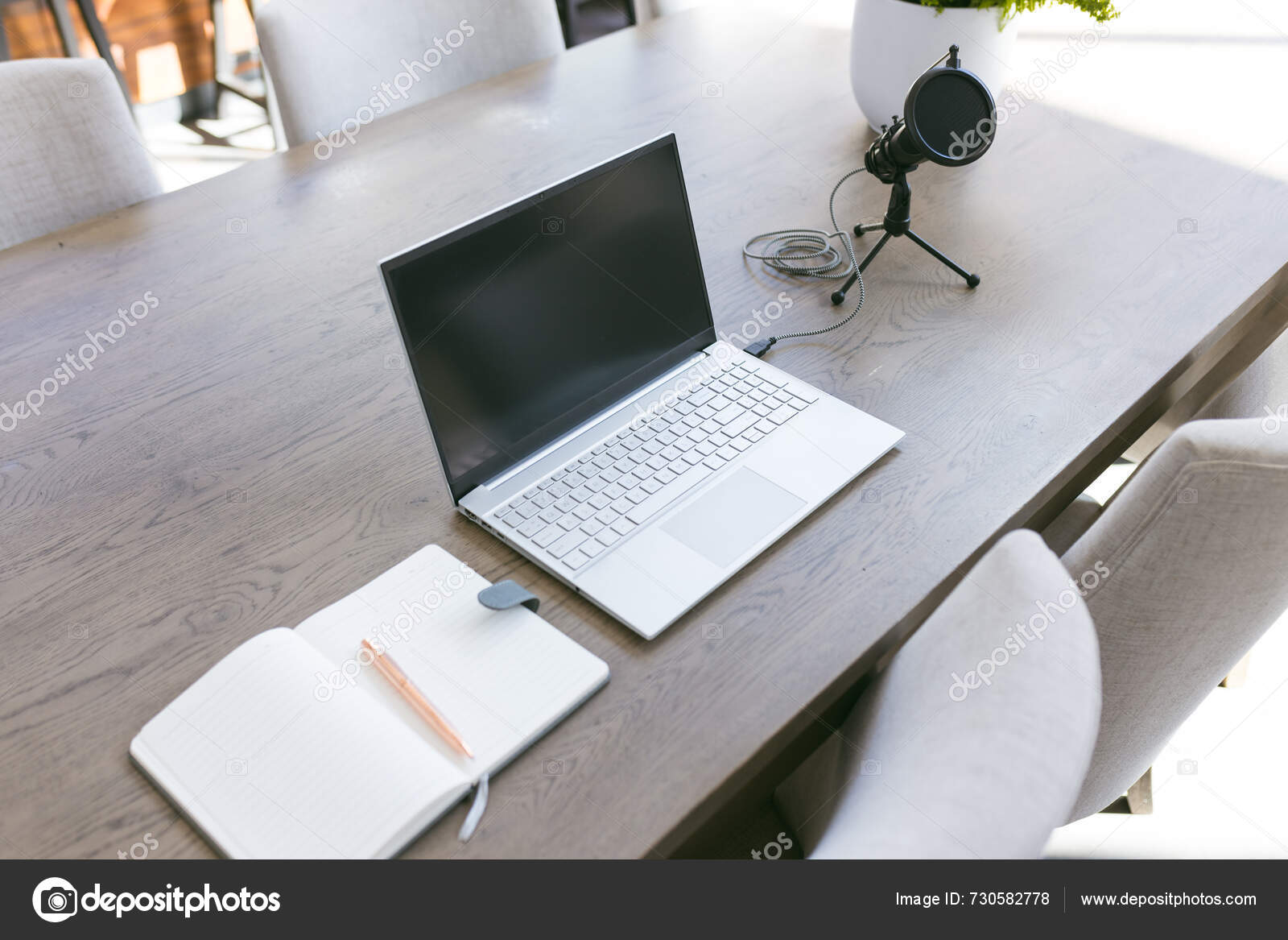 Laptop Microphone Notebook Table Ready Home Recording Session Workspace ...