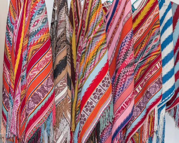 Tela peruana fotos de stock, imágenes de Tela peruana sin royalties ...