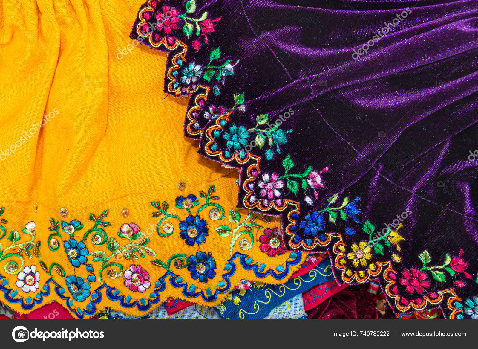 Close Embroidered Bottom Edge Skirts Traditional Women's Clothing ...