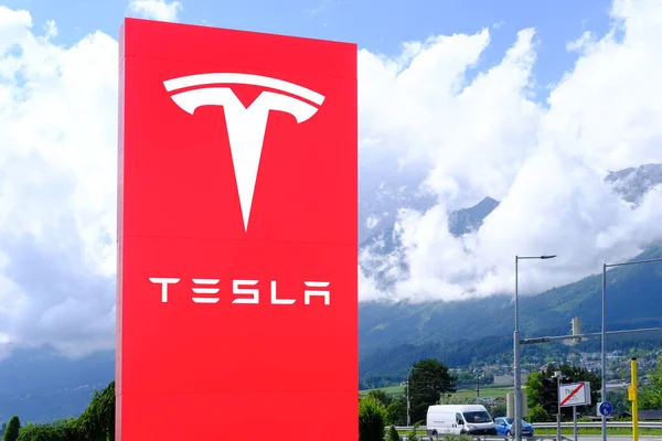 Tesla signage Stock Photos, Royalty Free Tesla signage Images ...