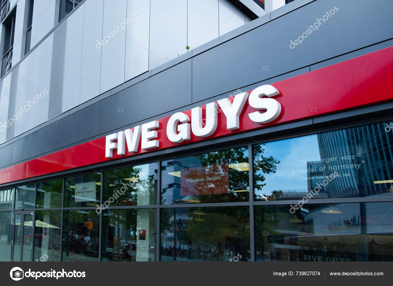 Iconic Five Guys Restaurant Exterior Red Sign Five Guys Stands — Stock ...