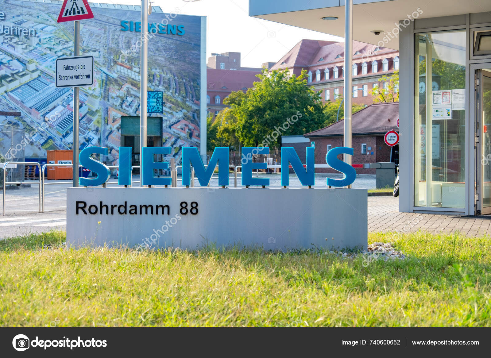 Siemens Logo Office German Conglomerate Siemens Operating Electrical Engineering Electronics ...