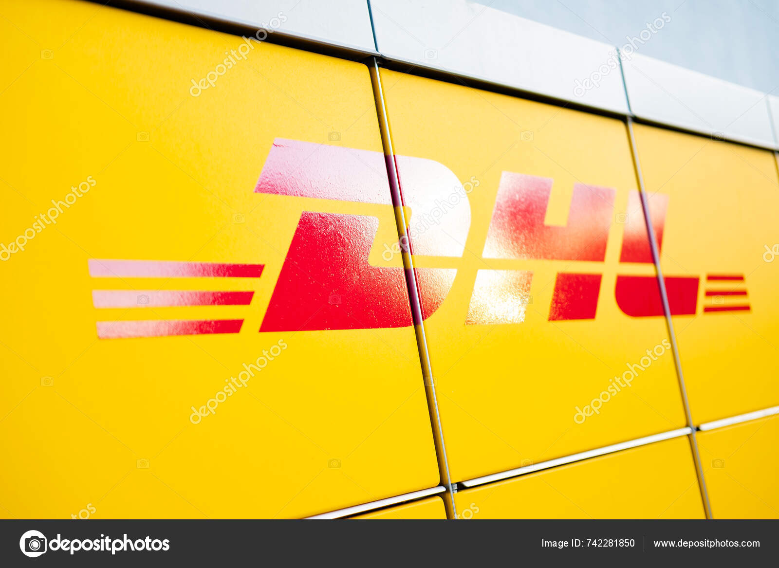Yellow Dhl Logo Packstation Sign Self Service Packstation Provides ...