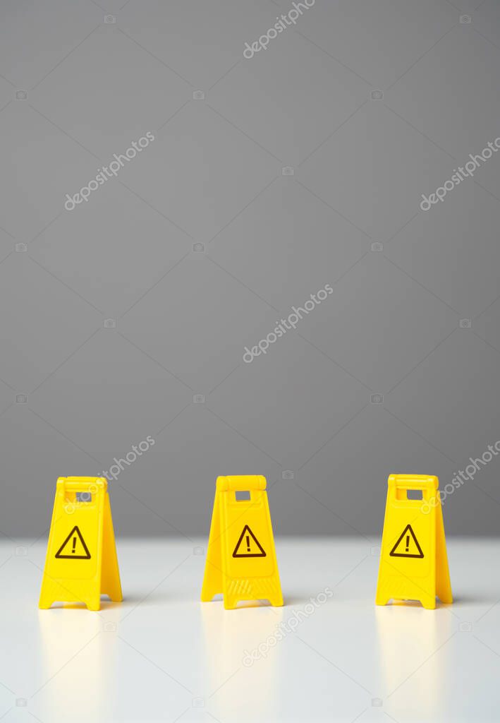 Señales de advertencia del perímetro. Ten cuidado. No hay zona. Superar ...