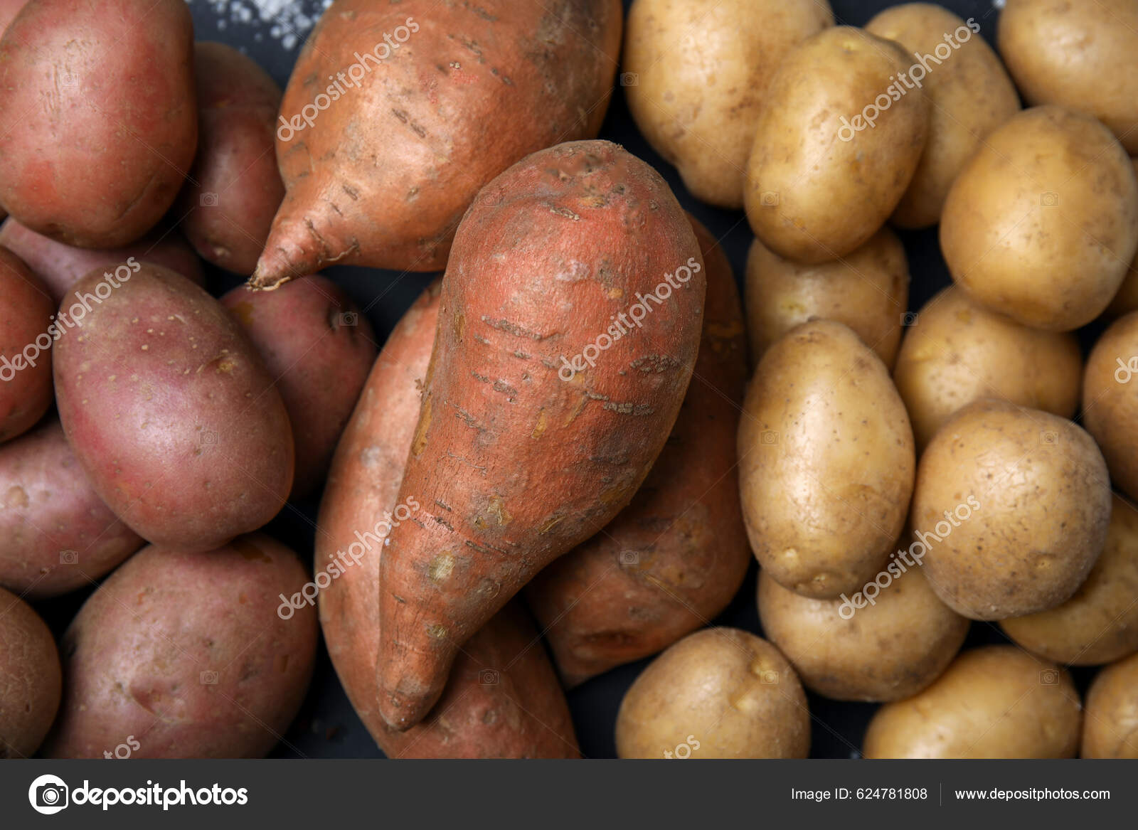 Diferentes Tipos Papas Frescas Como Fondo Vista Superior: fotografía de ...
