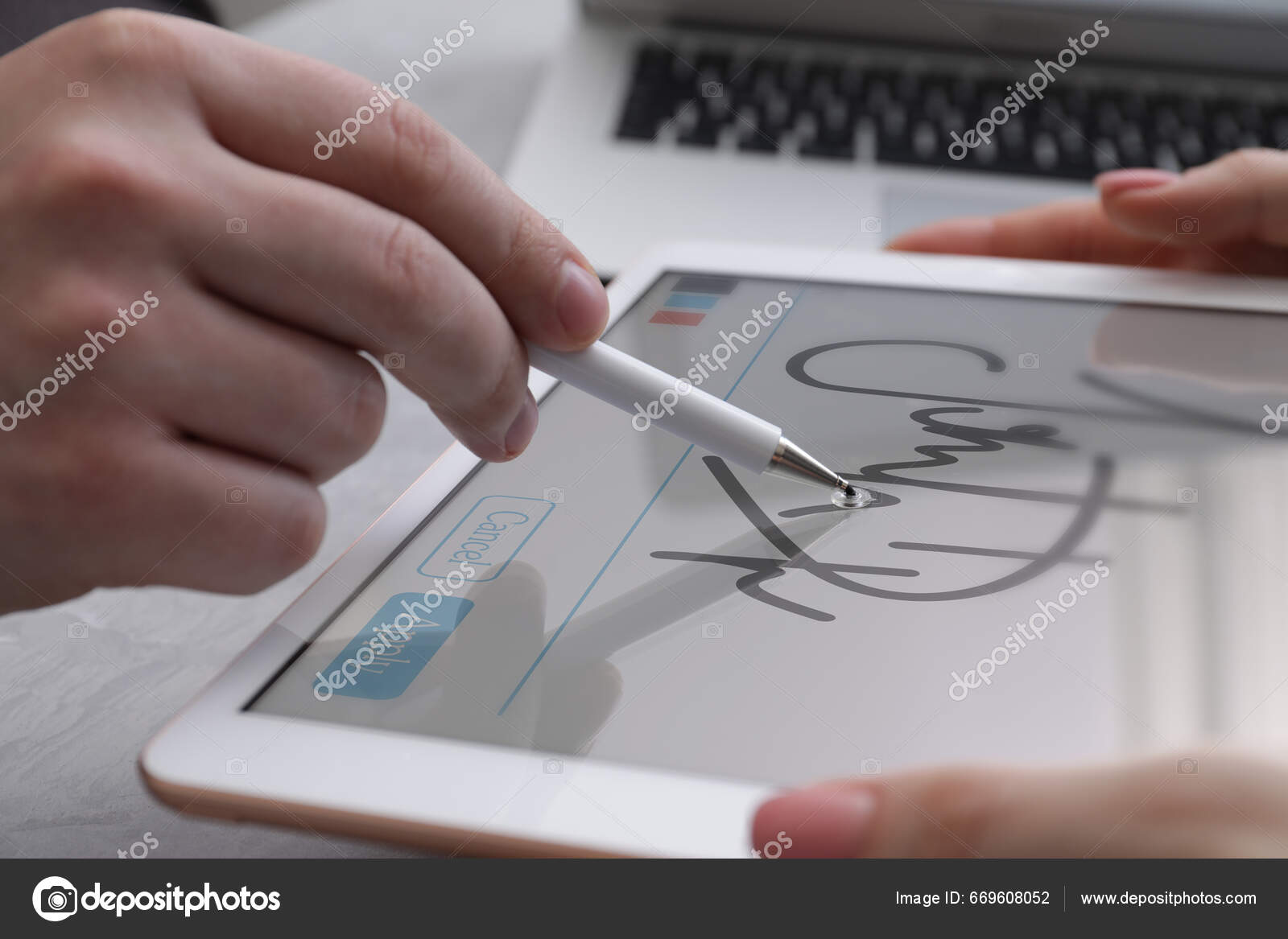 Electronic Signature Man Using Stylus Tablet Table Closeup — Stock ...