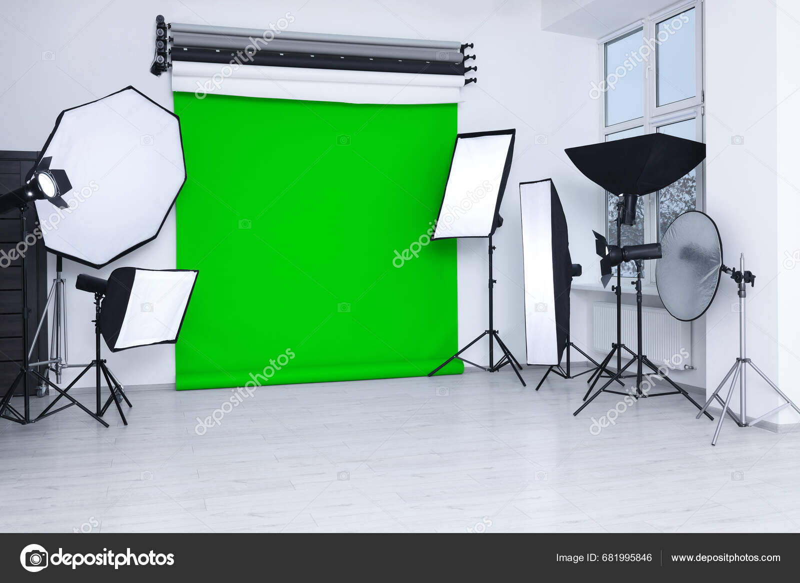 Chroma Key Compositing Green Backdrop Equipment Studio Stock Photo by ...