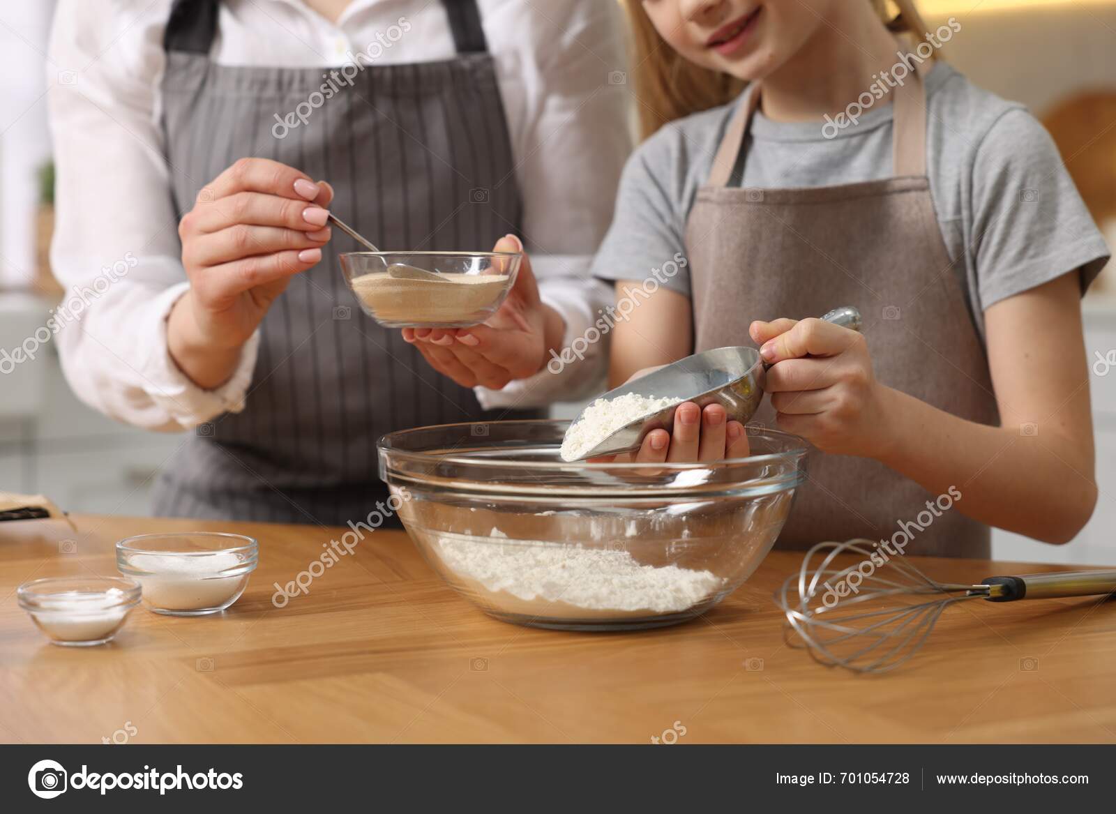 Making Bread Mother Her Daughter Putting Flour Dry Yeast Bowl — Stock ...