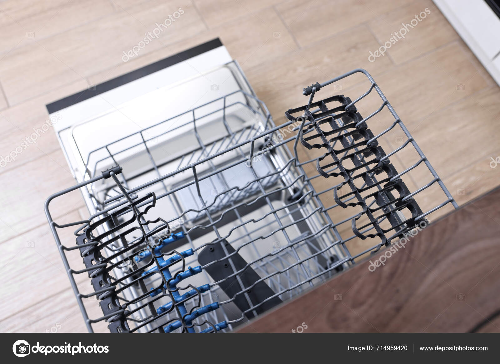 Open Clean Empty Dishwasher Kitchen Top View — Stock Photo © NewAfrica ...