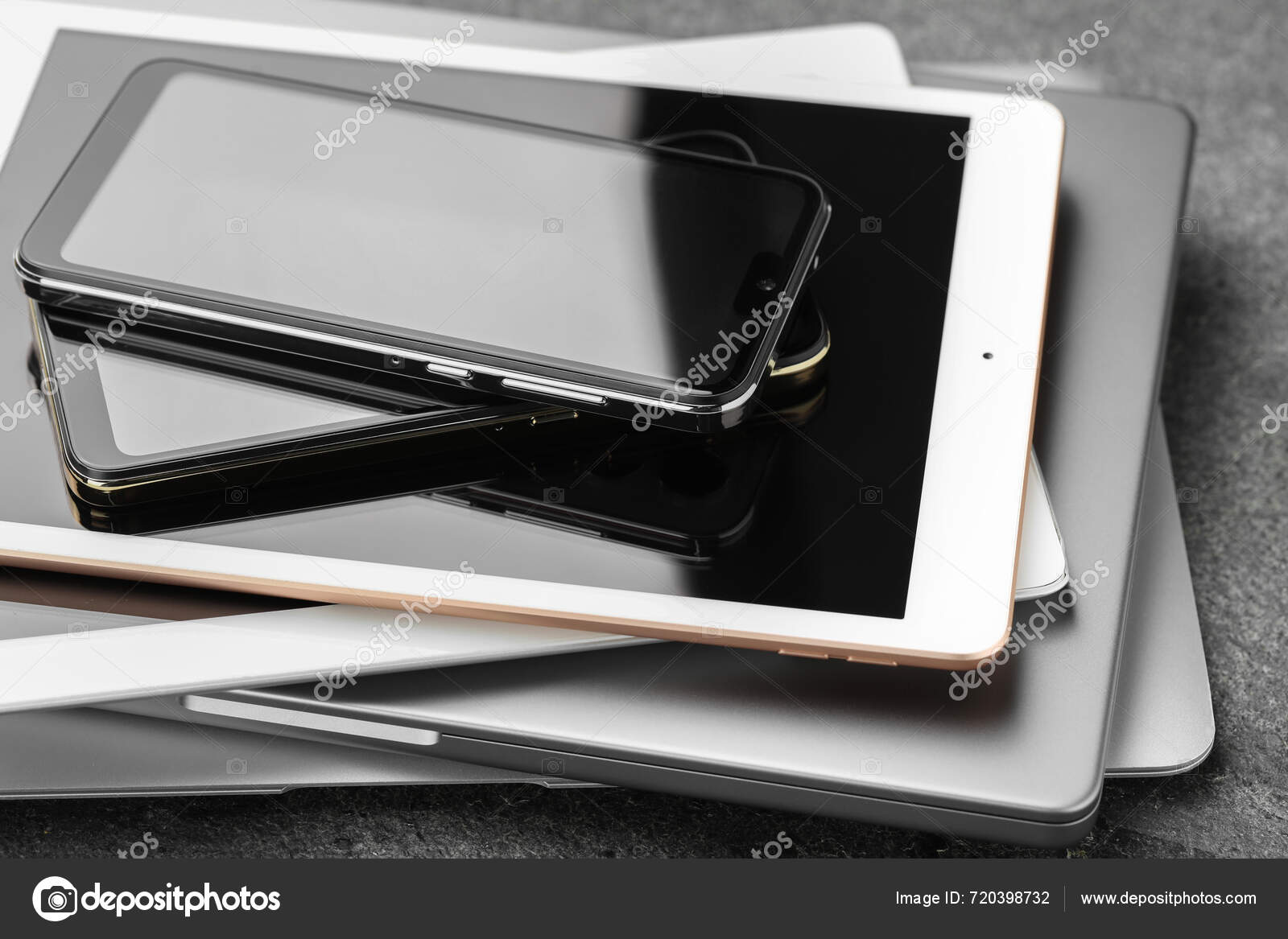 Stack Electronic Devices Grey Table Closeup — Stock Photo © NewAfrica ...