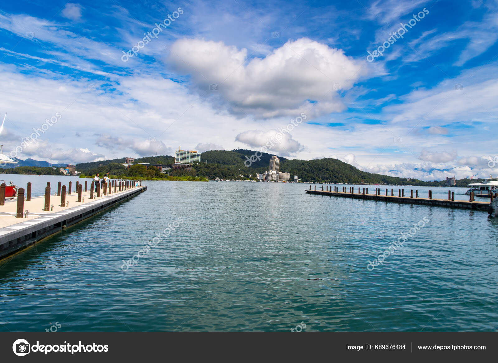 Sun Moon Lake Yuchi Taiwan October 2023 Sun Moon Lake – Stock Editorial ...