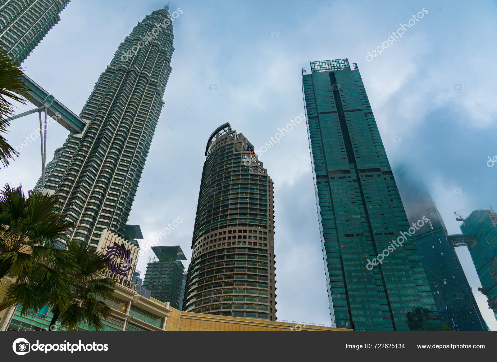 Kuala Lumpur Malasia Octubre 2024 Petronas Twin Tower Edificio ...