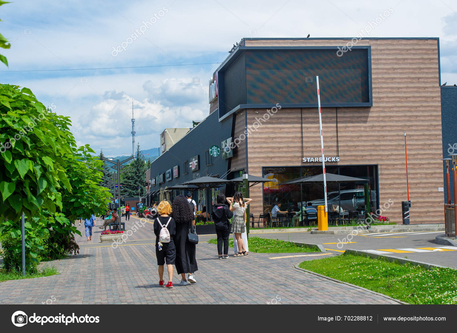 Design Modern Sustainable Urban Spaces Creating Innovative Functional ...