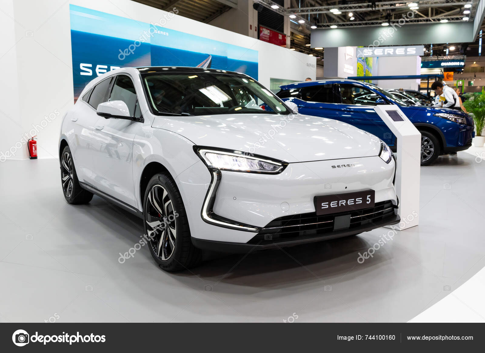 Seres Sf5 Electric Car Iaa Mobility 2023 Motor Show Munich — Stock Editorial Photo © Foto-VDW ...