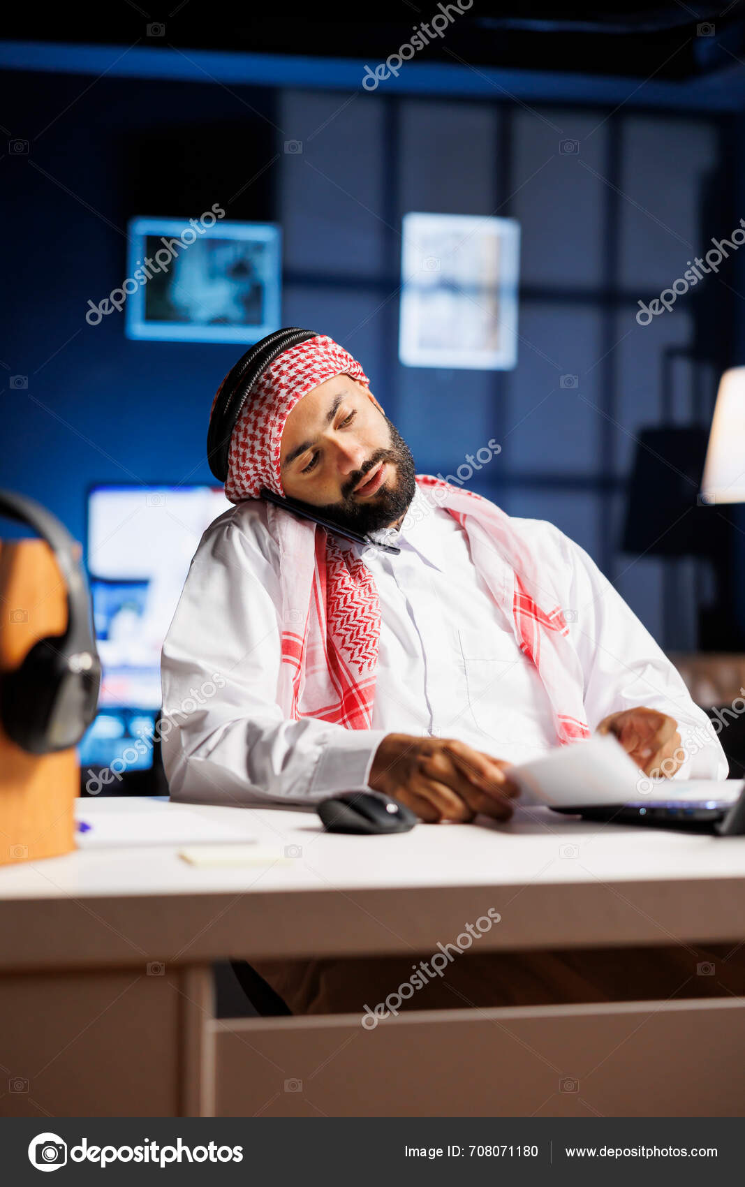Muslim Entrepreneur Traditional Attire Speaking His Cellphone Checking ...