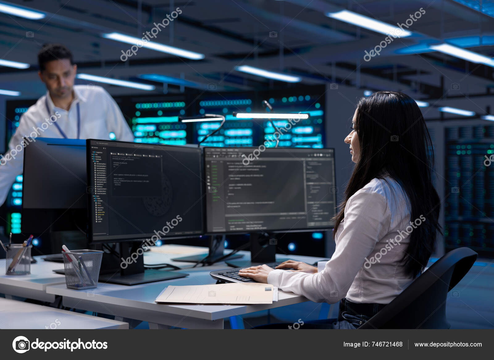 Software Developer Using Computer Optimizing Data Center Performance Woman Coding — Stock Photo ...