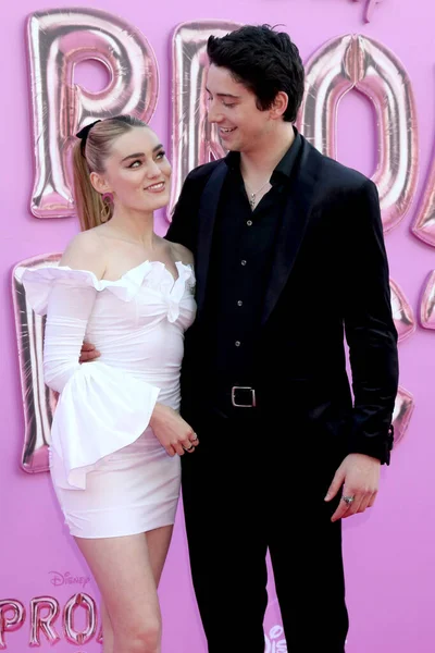 Los Angeles Mar Meg Donnelly Milo Manheim Prom Pact Premiere — Stock ...