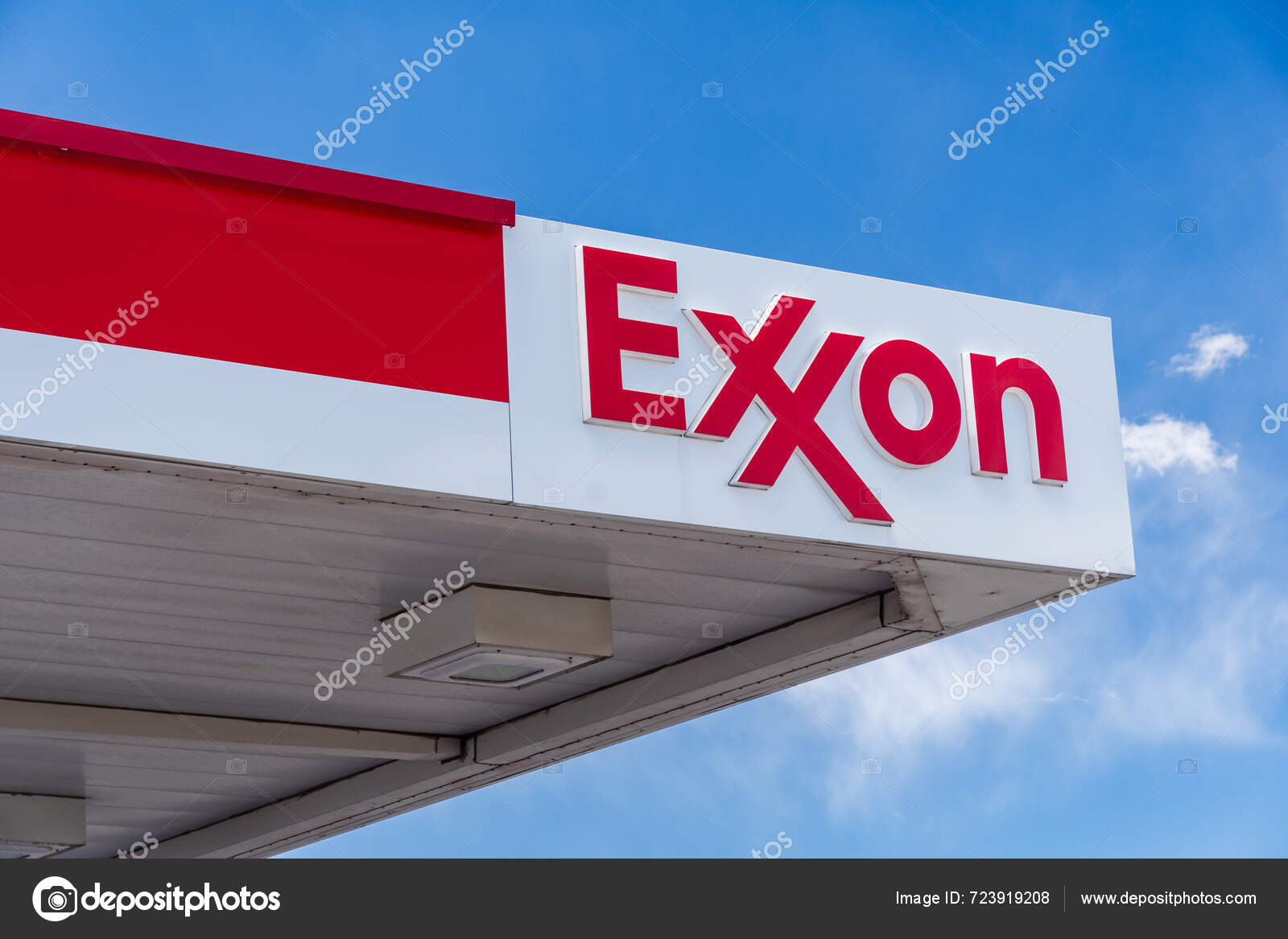 Trinidad Usa Mayo 2024 Signo Exterior Gasolinera Exxon Logotipo Marca ...