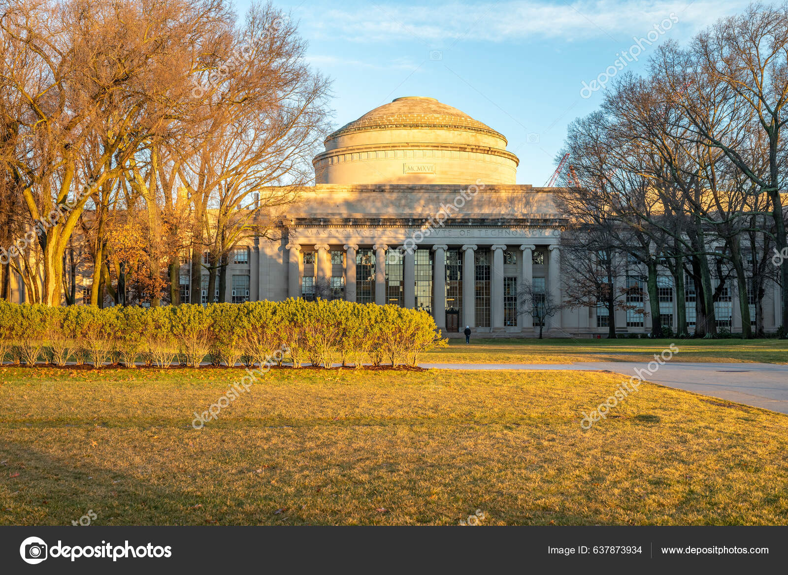 Architecture Main Building Famous Massachusetts Institute Technology ...