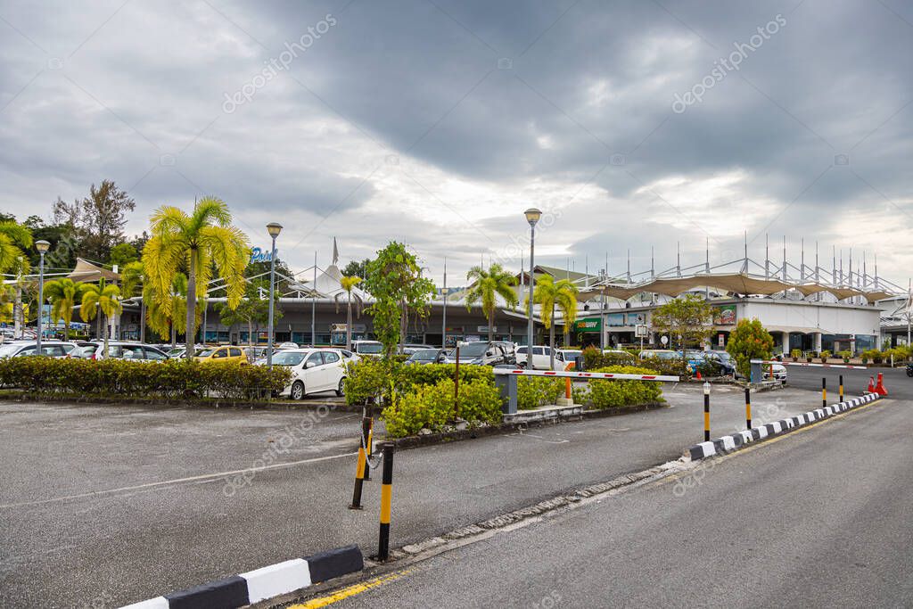 Langkawi, Malasia - 12 de diciembre de 2022: el Jetty en Kuah en la ...