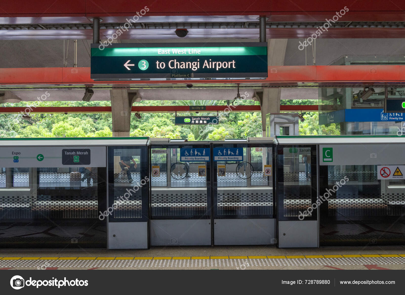 Singapore May 2024 Mrt Sign Changi Airport Singapore — Stock Editorial ...
