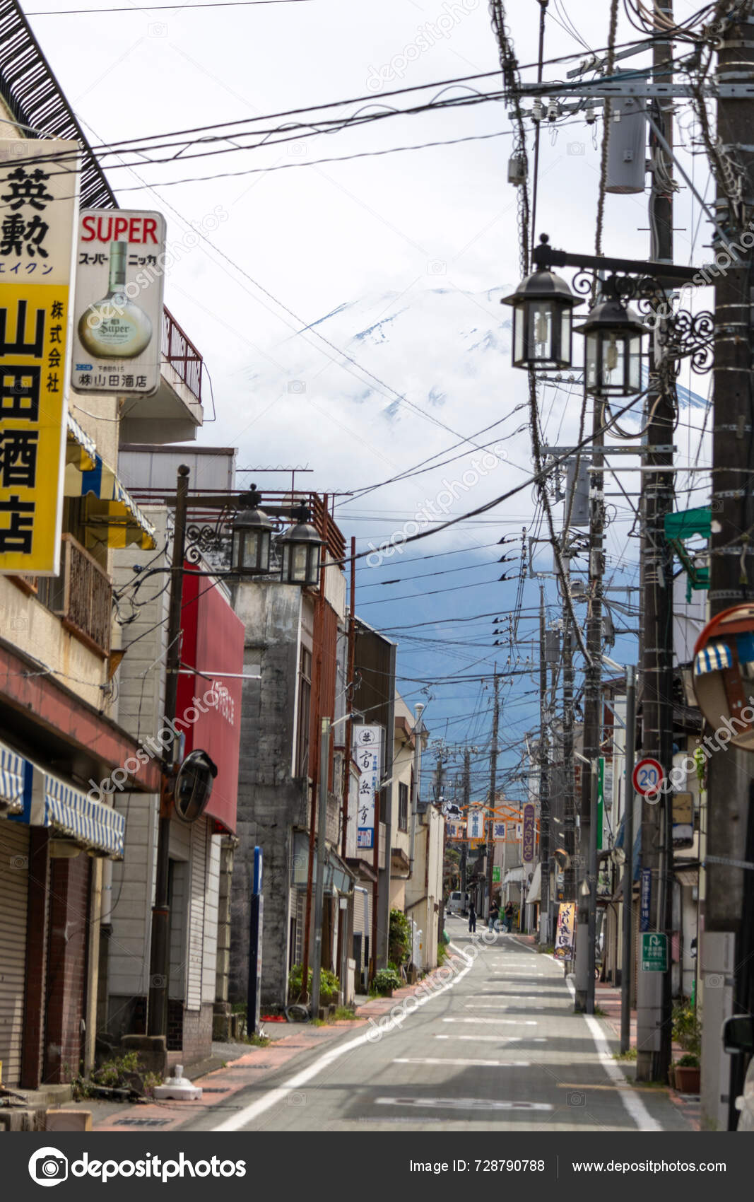 Shimoyoshida Japón Mayo 2024 Vista Hacia Monte Fuji Desde Calle — Foto ...