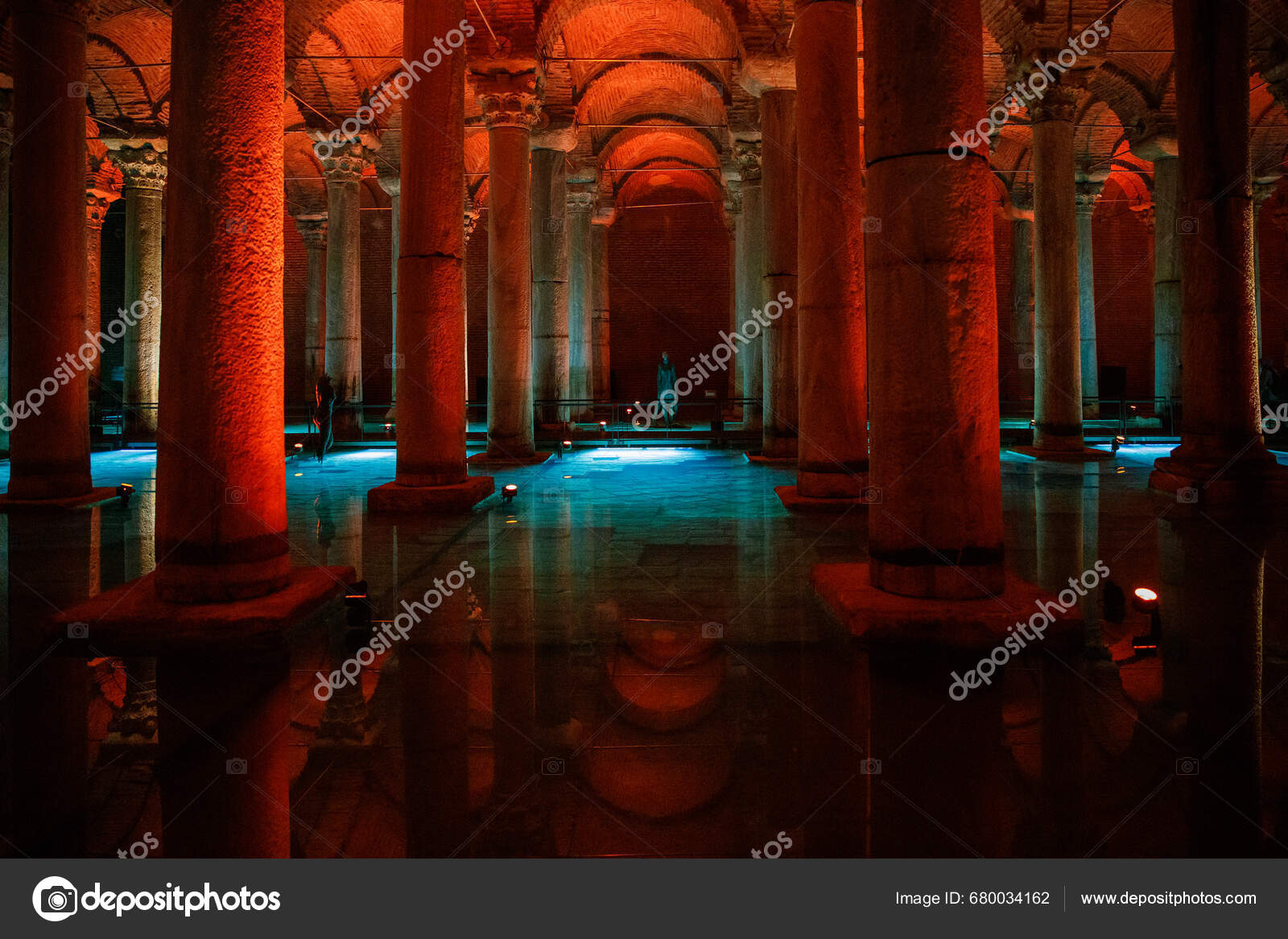 Cisterna Basílica Yerebatan Sarayi Antiguo Embalse Subterráneo Agua ...