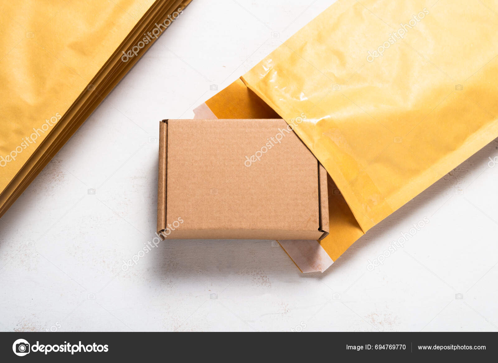 Carton Box Padded Bubble Mailer White Wooden Desk Top — Stock Photo ...