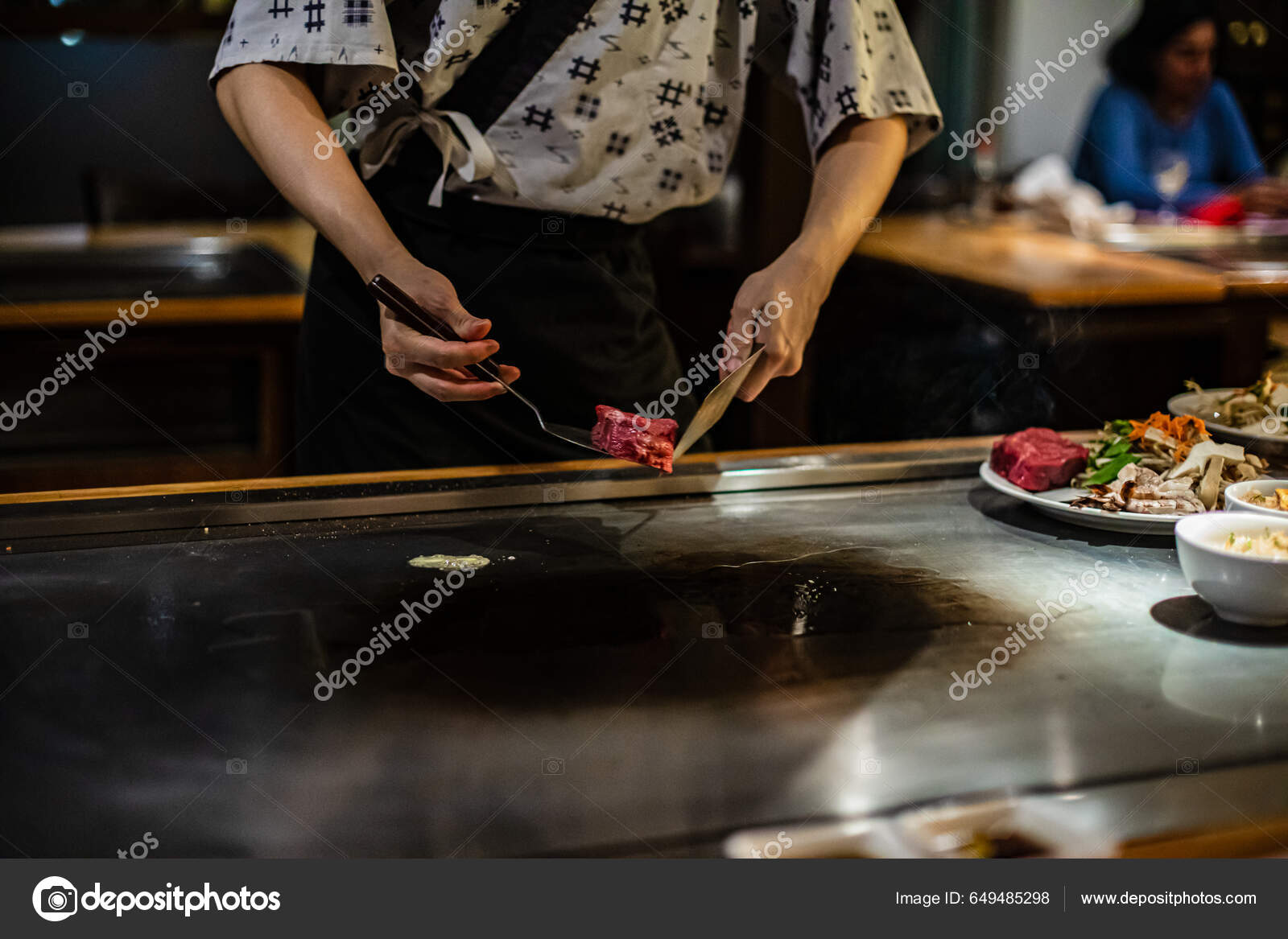Teppanyaki Japanese Cooking Teppan Show Traditional Japanese Restaurant ...