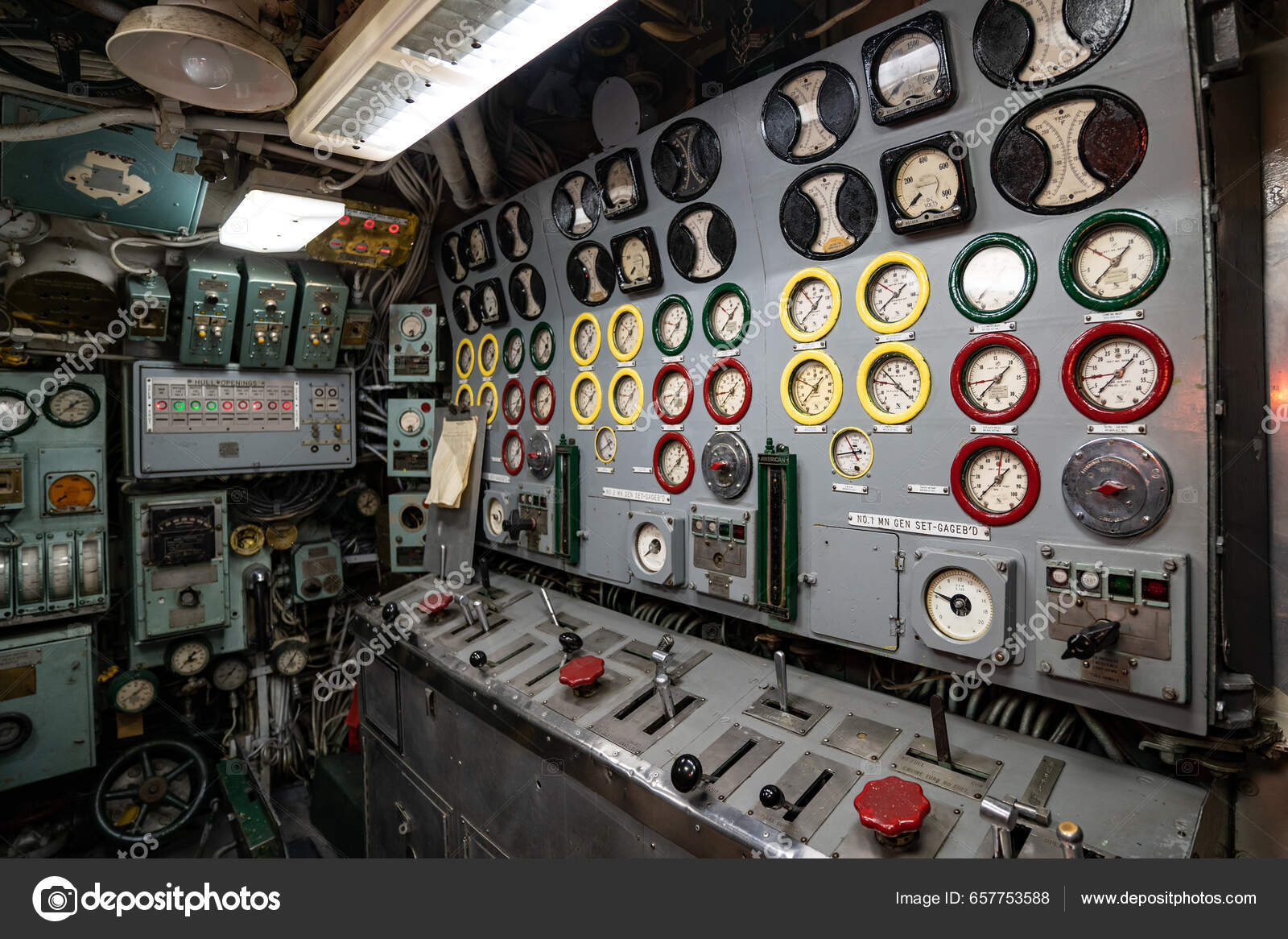 New York February 2020 Uss Submarine Display Panel Pier Intrepid ...