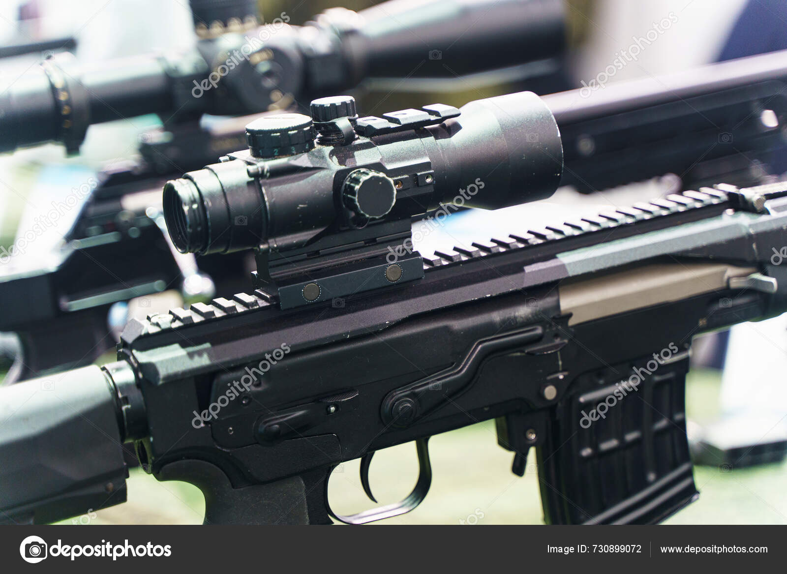 Armas Modernas Rifles Automáticos Ametralladoras Mostrador Armas Fuego ...