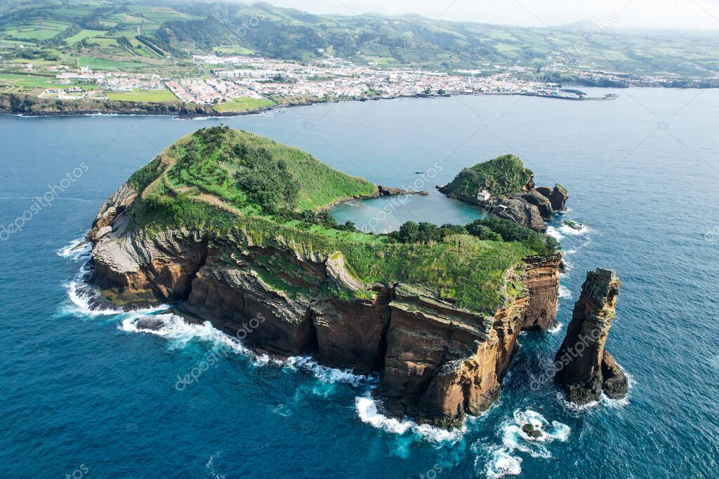 El Islote de Vila Franca, también conocido como el Anillo de la ...