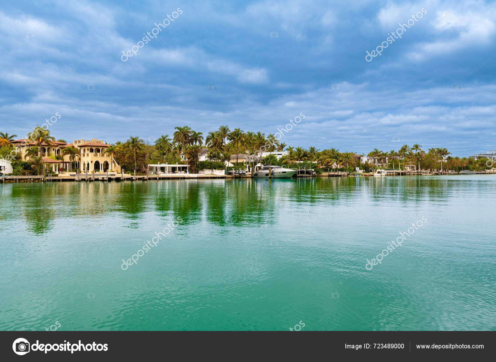 Miami Florida Estados Unidos Lujosas Mansiones Bordeando Paseo Marítimo Miami — Foto Editorial
