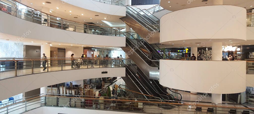 Bangkok Centro de Arte y Cultura espacios de circulación y galería ...