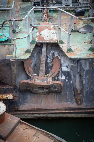 Old tug boat Stock Photos, Royalty Free Old tug boat Images | Depositphotos