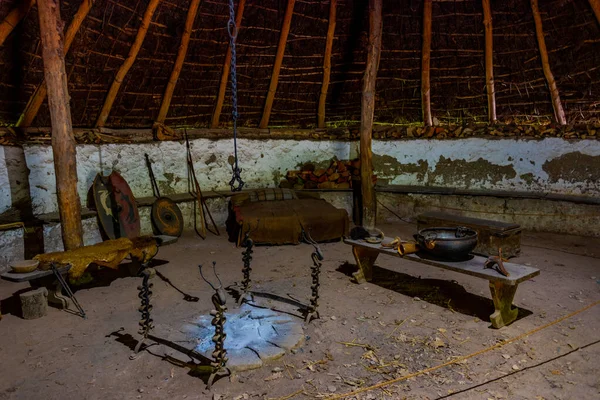 Cardiff, Gales, 16 de septiembre de 2022: Interior de Bryn Eryr en el ...