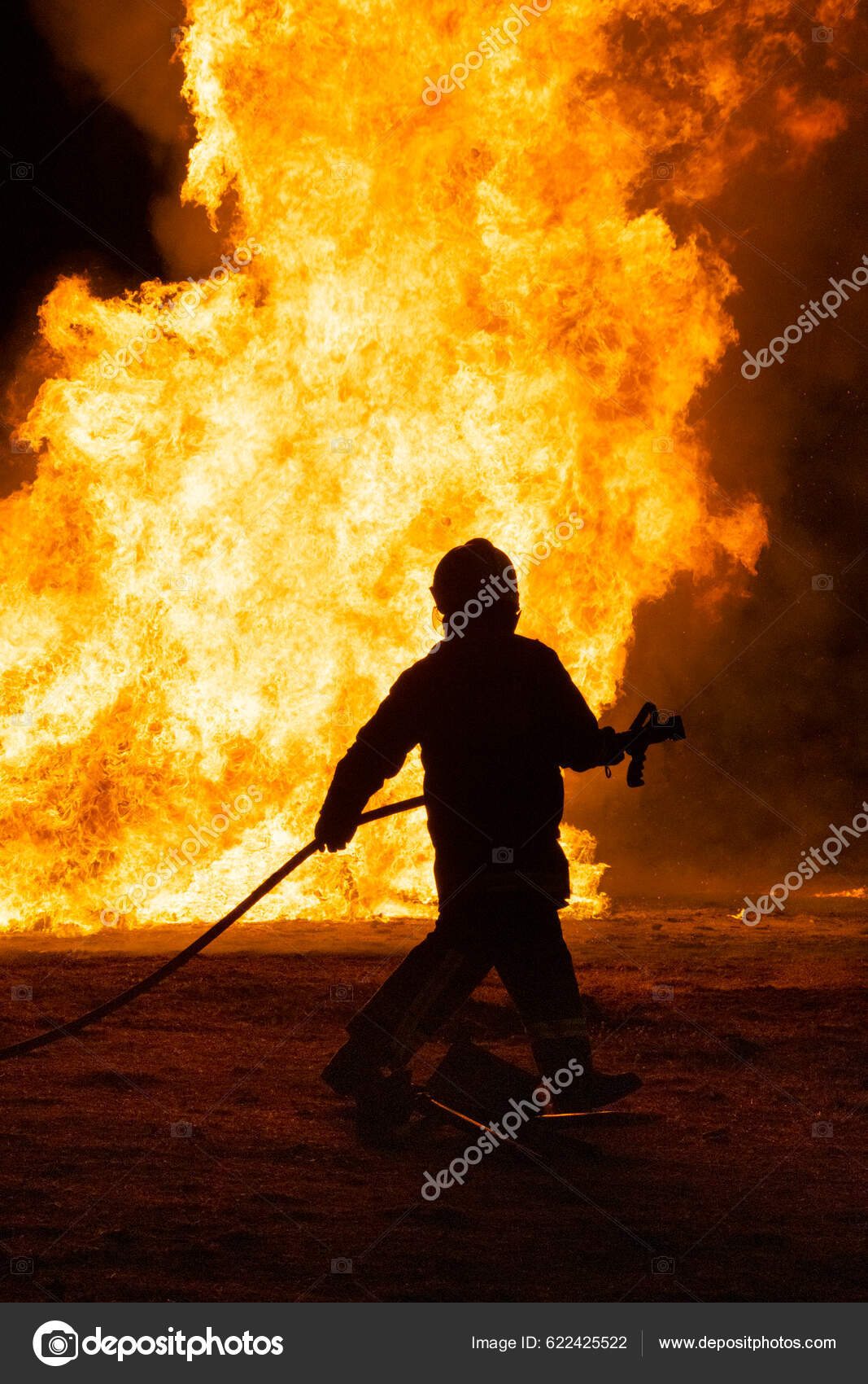 Firefighters Putting Out Fire Accident Disaster Protection — Stock ...