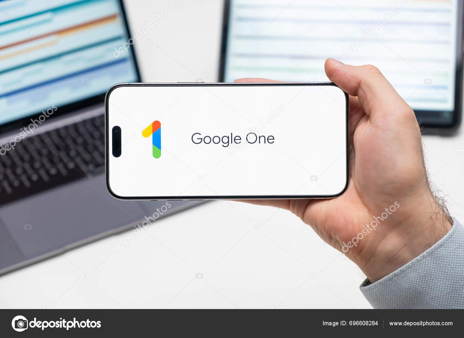 Google One Logo App Screen Mobile Phone Held Man Front — Stock ...