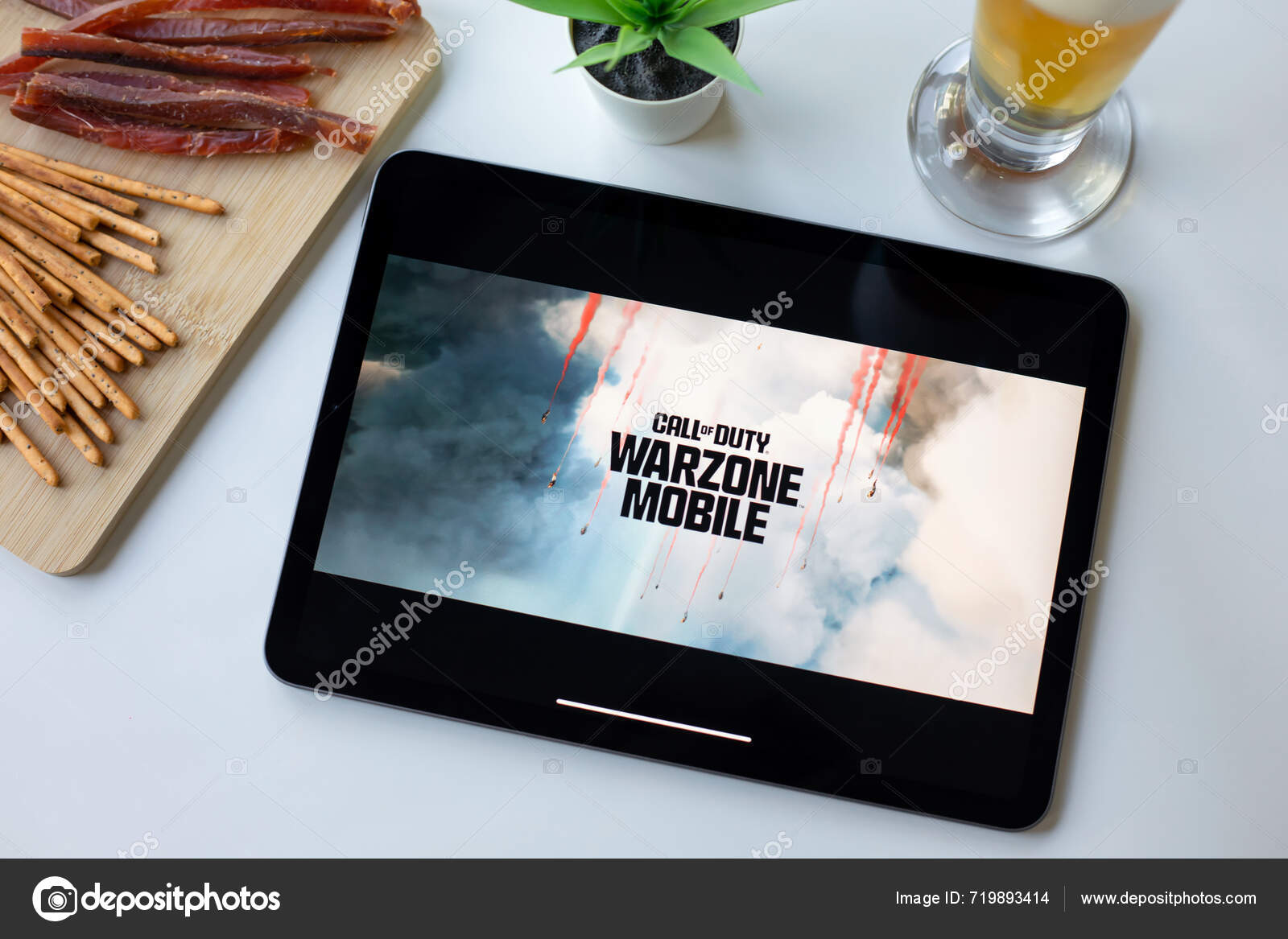 Alanya Turkey May 2024 Tablet Apple Ipad Game Call Duty — Stock ...