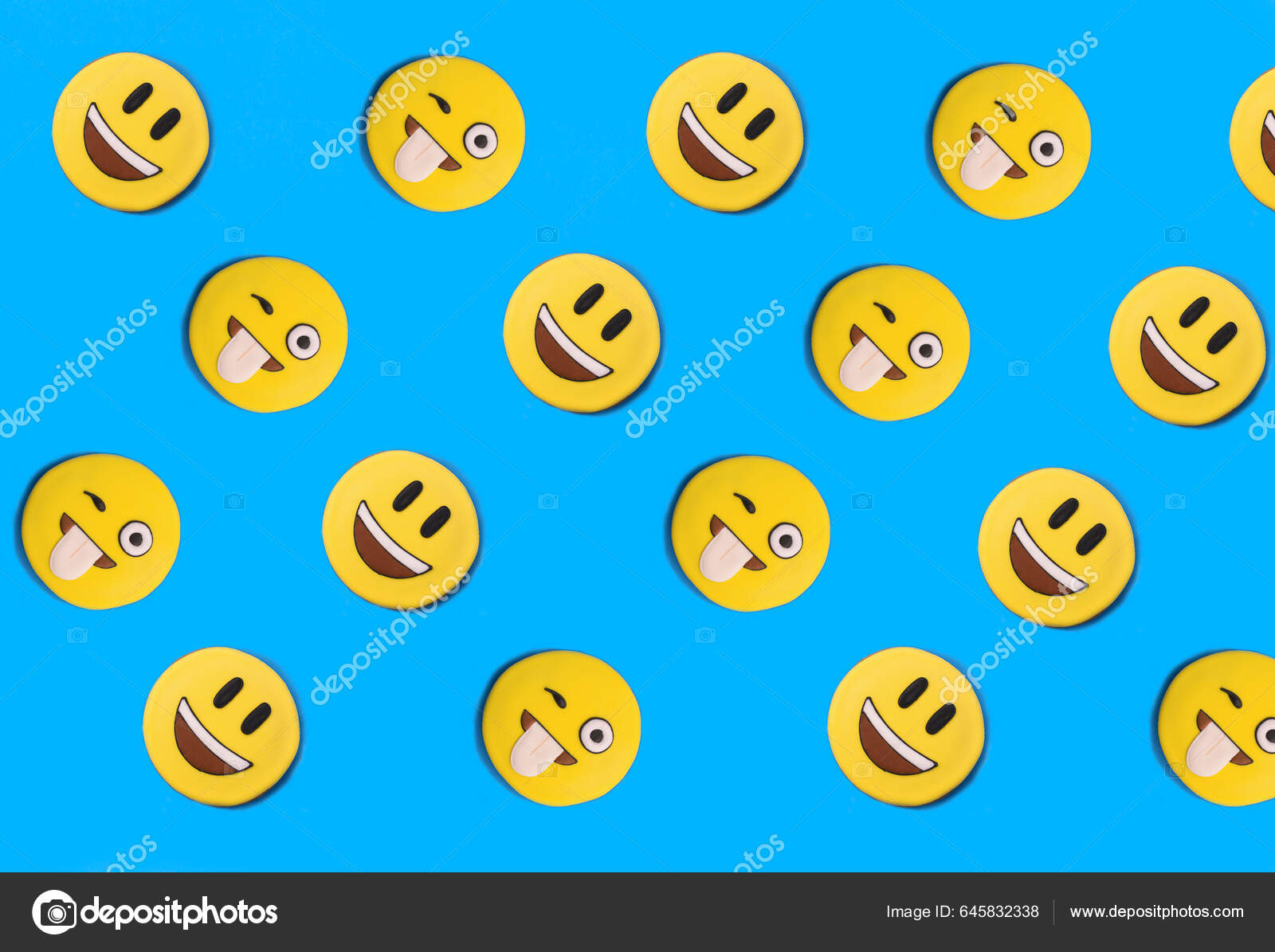 Smileys Form Gingerbread Blue Background Flat Lay Pattern — Stock Photo ...