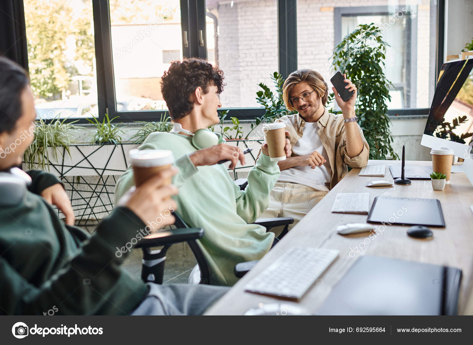 Young Professionals Laughing Together Coffee Break Startup Workspace Post Production — Stock ...