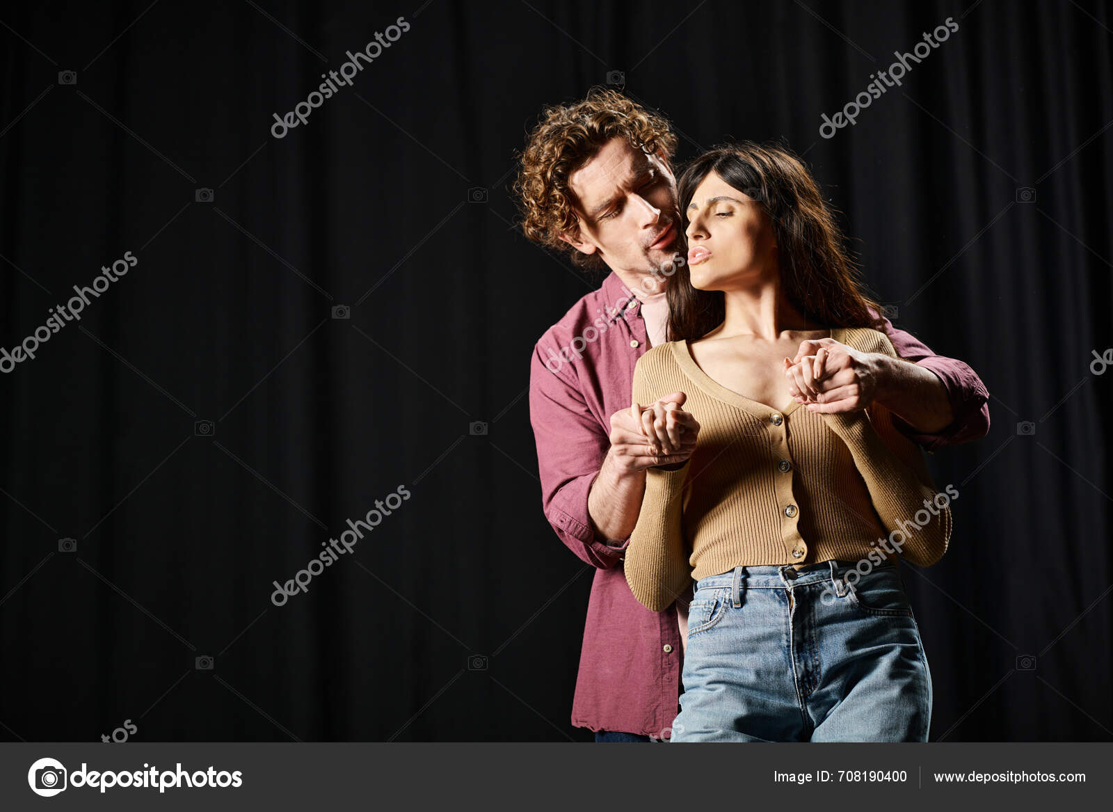 Man Woman Stand Poised Front Dark Backdrop — Stock Photo © HayDmitriy ...