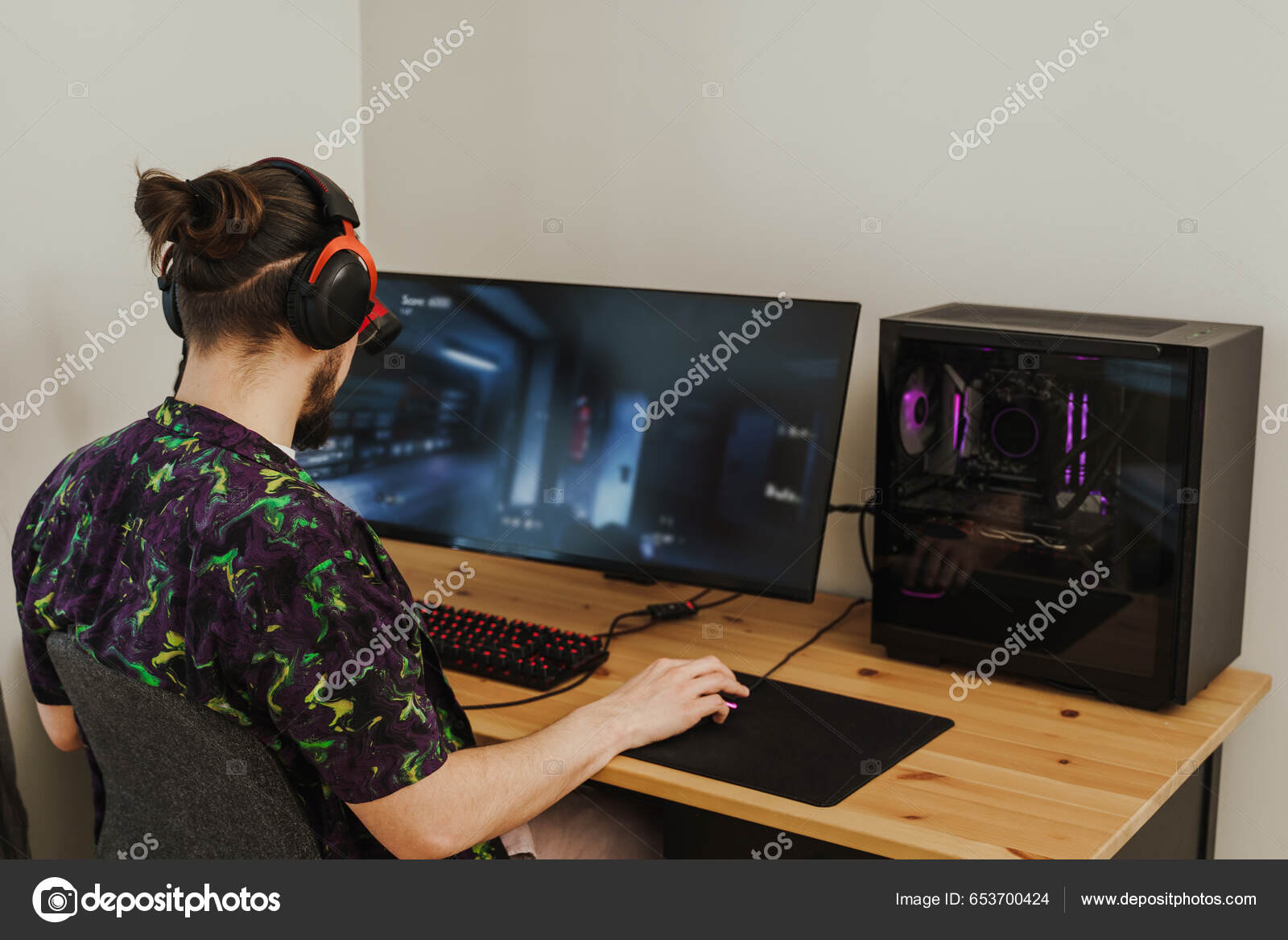 Young Man Gamer Playing Video Game His Modern Personal Computer — Stock ...