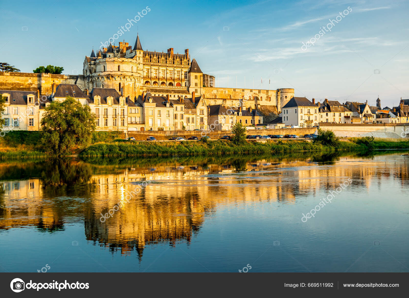 Summer Discovery Beautiful Seine Valley Amboise Castle Indre Loire ...