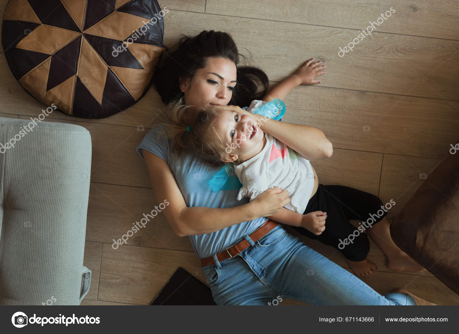Young Mom Child Hug Cuddle Sanctuary Home Valuing Intimacy Era — Stock ...
