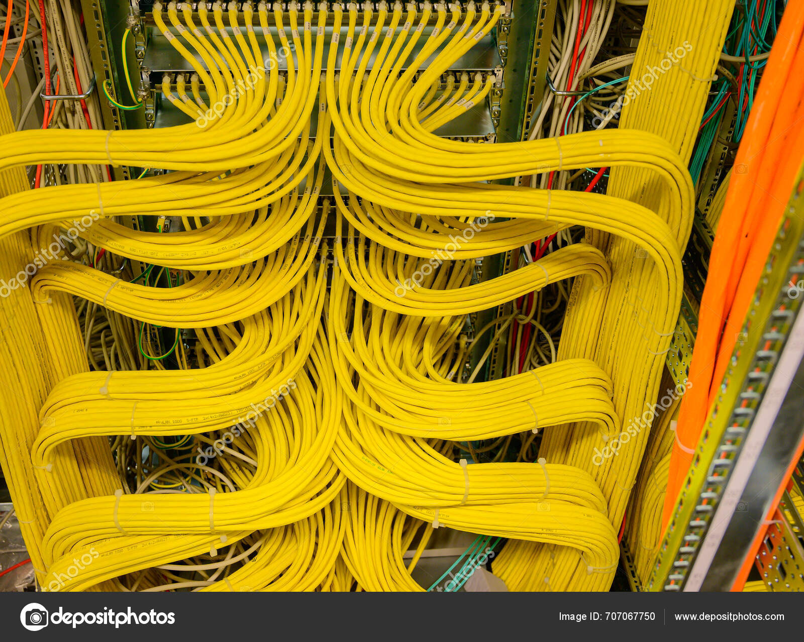 Yellow Rj45 Copper Cable Network Cable Network Distribution Rack Data ...