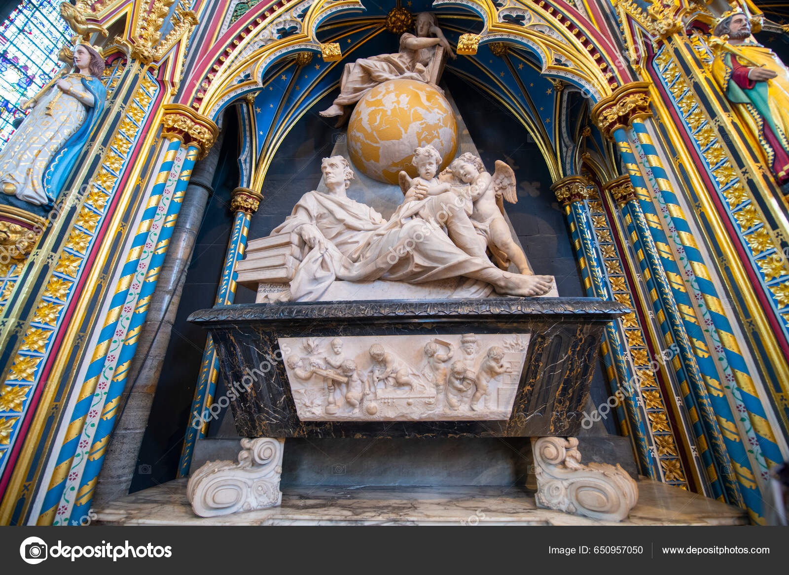 Sir Isaac Newton Tomb Sir Isaac Newton New Mexico Museum Of Space