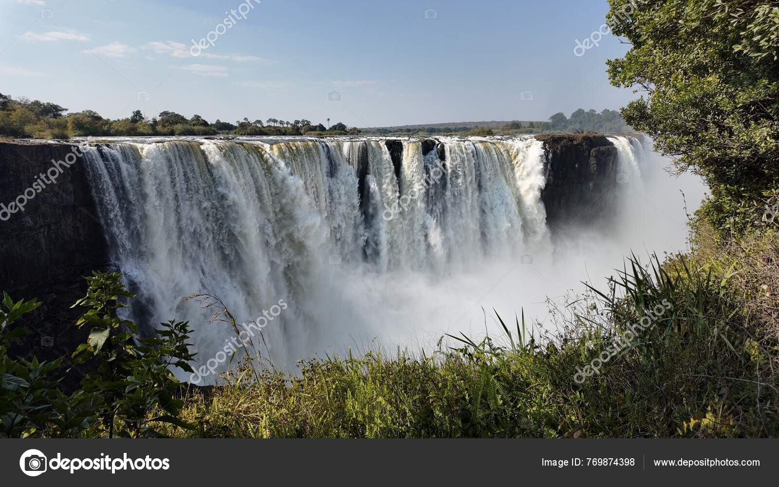 Famous Falls Victoria Falls Matabeleland North Zimbabwe Giant ...